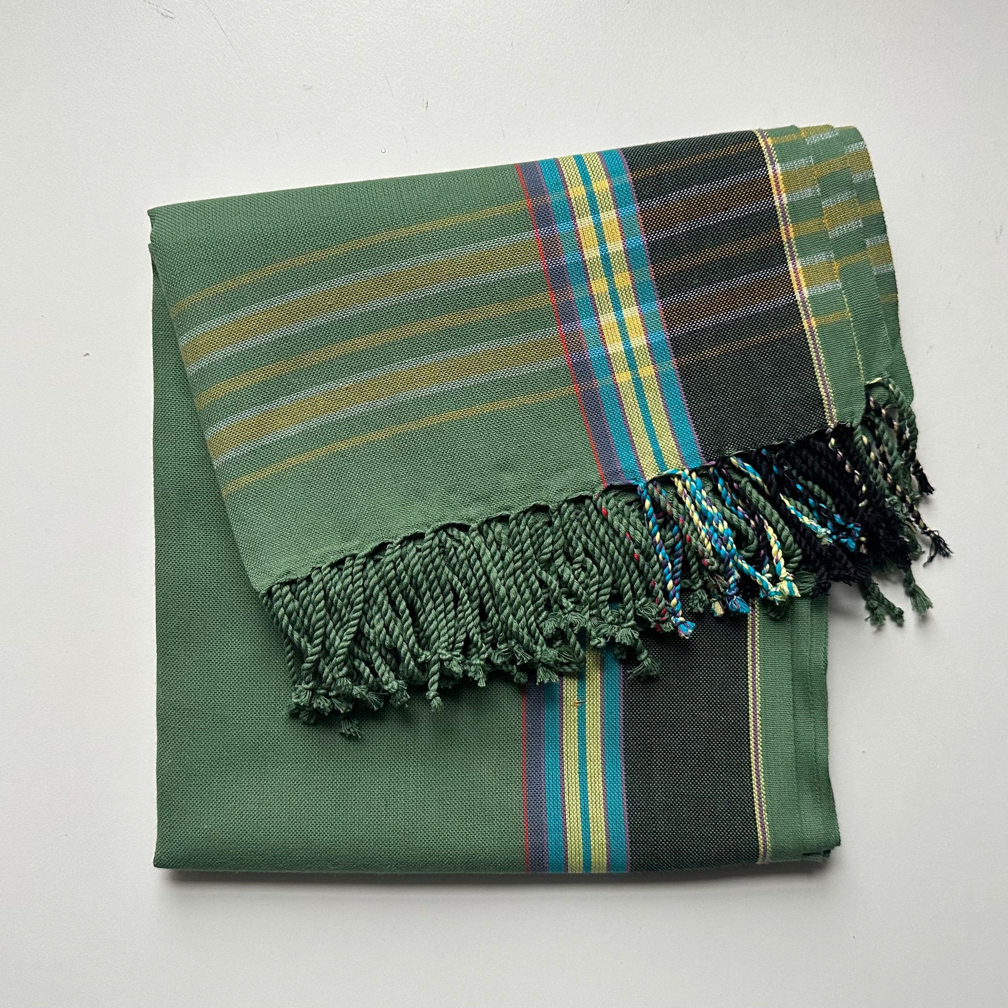 Kikoi (click for more colors) – Zuri