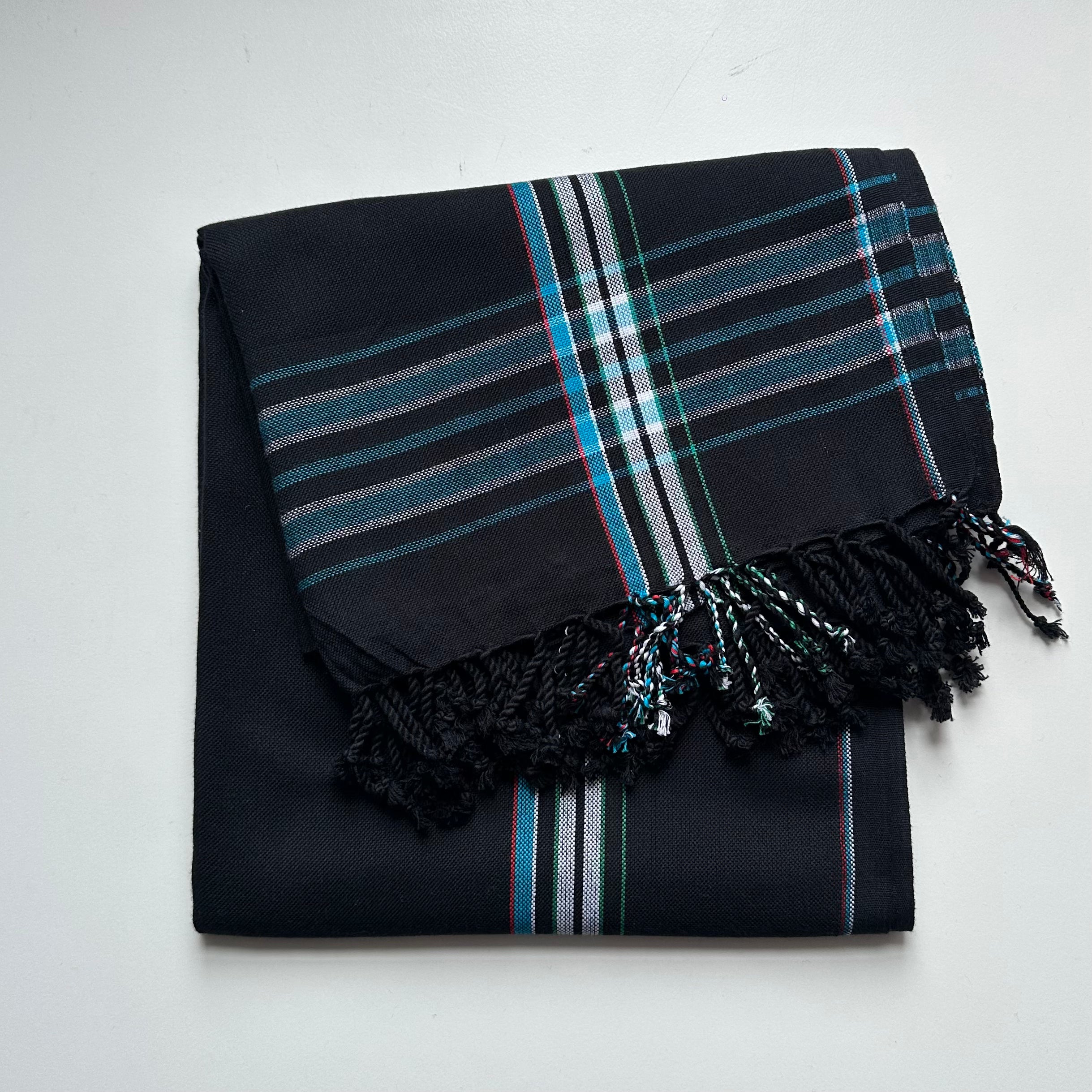 Kikoi (click for more colors) – Zuri