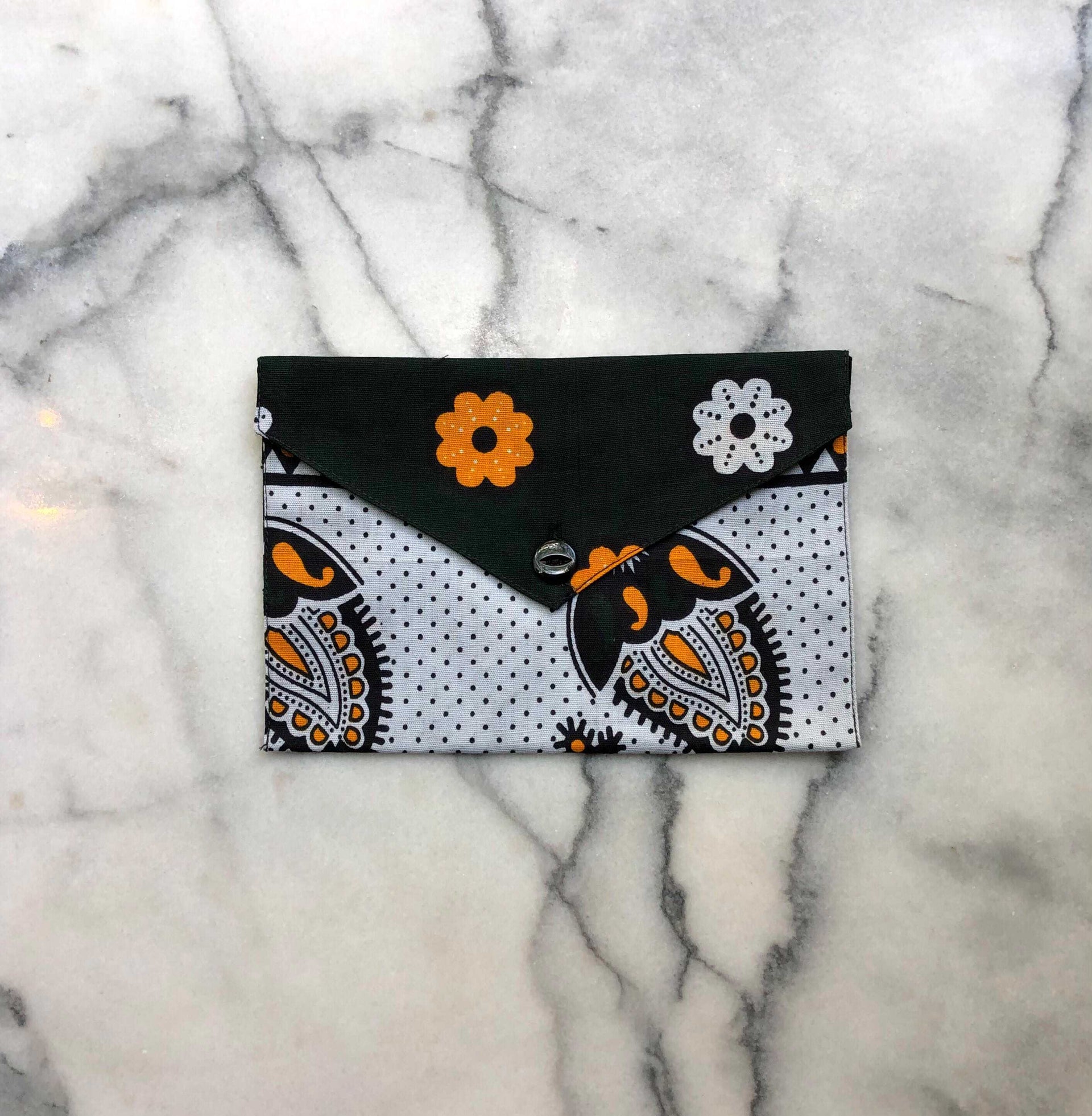 Kanga Pouch – Zuri